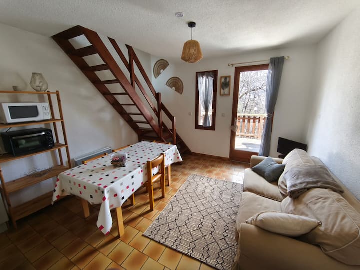 Duplex Avec Terrasse à La Montagne Pompiery - Montclar