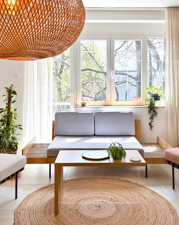 Organic Bright Flat In City Center + Free Parking - Skopje