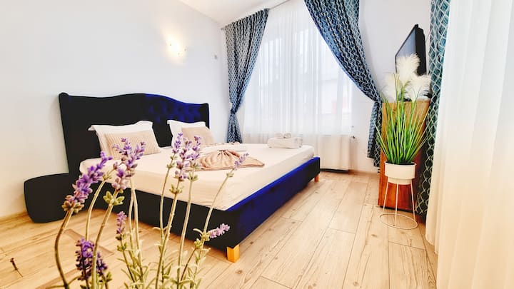 Apartament Cu 3 Camere La 100m De Plajă - Eforie