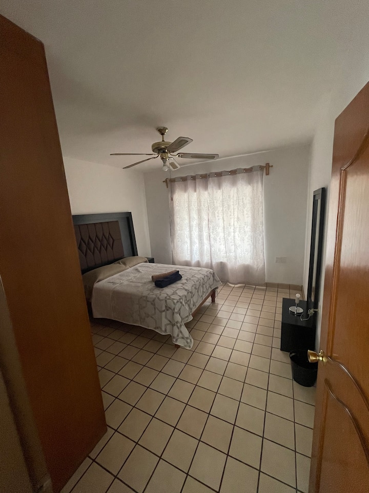 Departamento Muy Tranquilo Y Confortable . - Aguascalientes