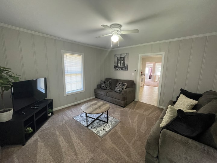 Corporate Leasing Huntsville - Burritt on the Mountain