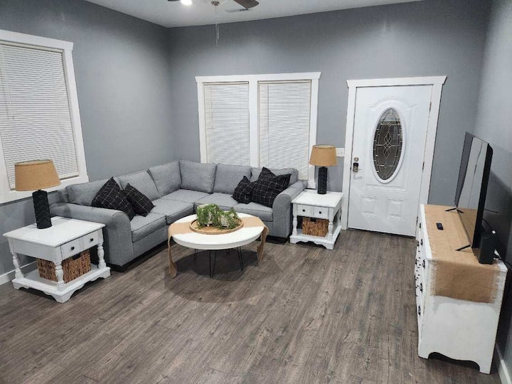 Newly Remodeled Downtown Home! - Paducah, KY