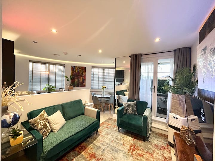 Rivoli Retreat, 1-bed Bijoux - Londra