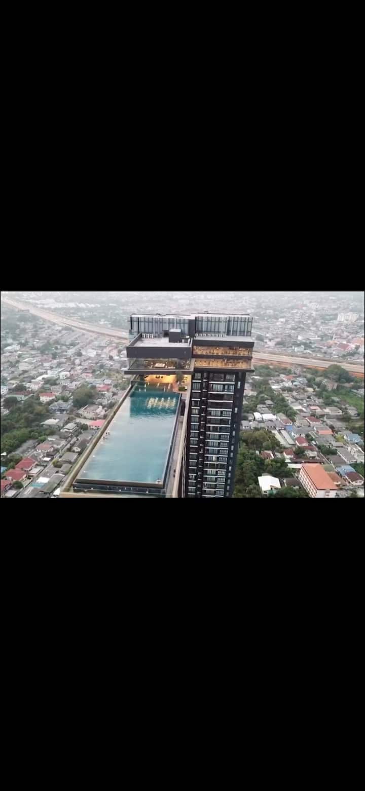 绝美河景 空中泳池，双卧室  双卫生间，空中健身房 Mrt Blue Line，靠近医院 - Bangkok