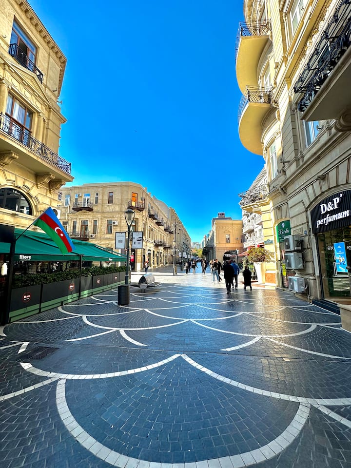 Heart Of Baku Walk Everywhere - 2nd Floor - Azerbaijan