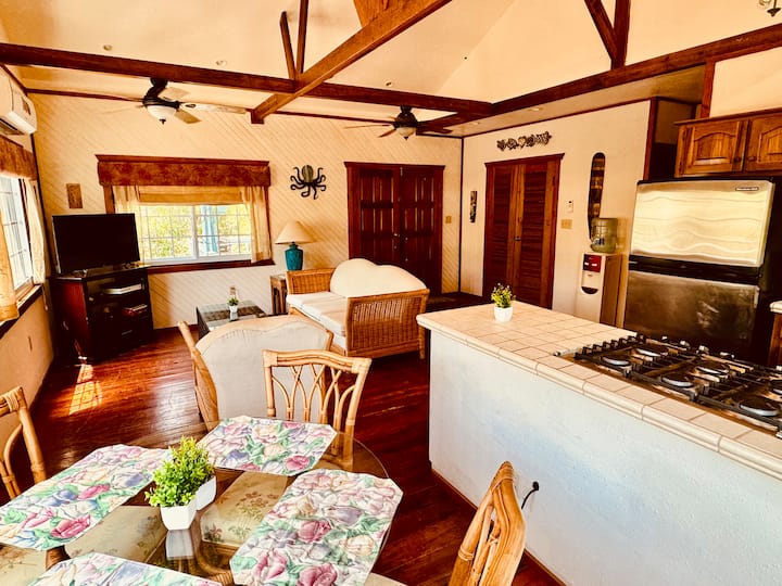 Atardecer De Ensueño. - West Bay