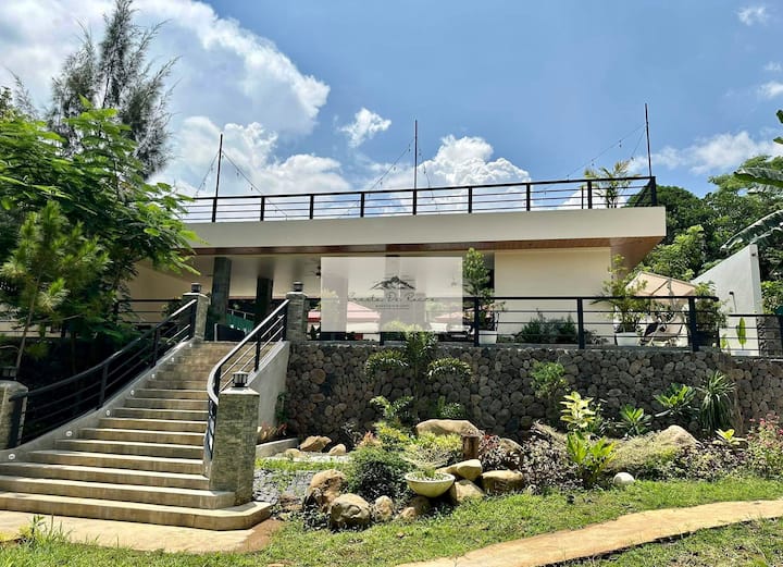 Cresta De Rocca Mountain Resort - Pililla