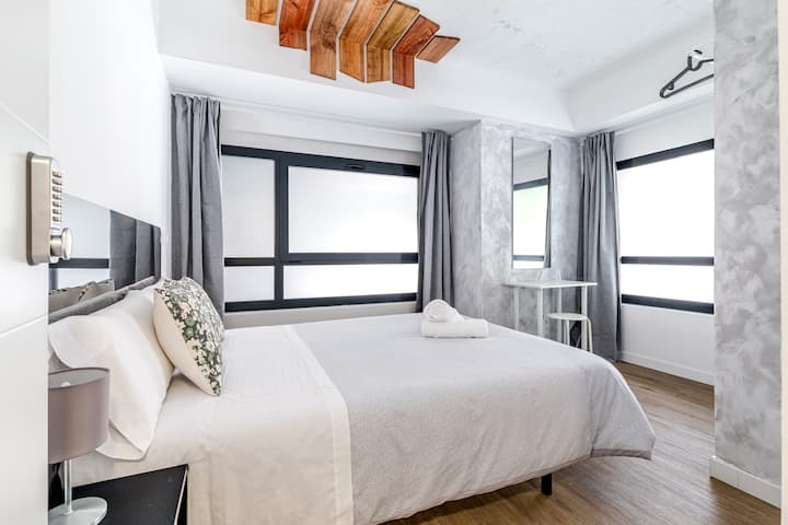 Ayz Princesa Hab Basica Doble Baño Compartido - Madrid