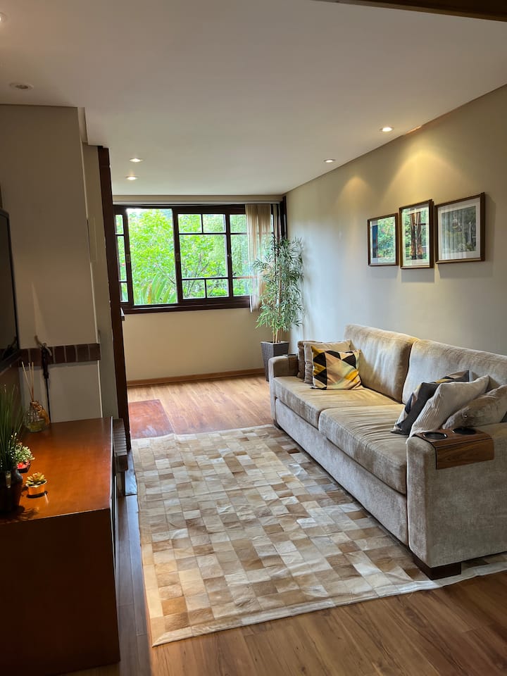Belíssimo Apartamento No Centro - Canela