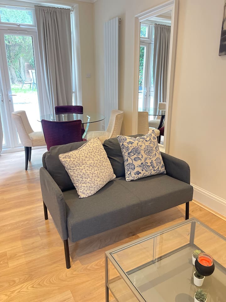 Cosy 1 Bedroom Flat With Garden - London