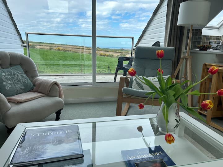 The Shebeen (Sleeps 4) - Portballintrae