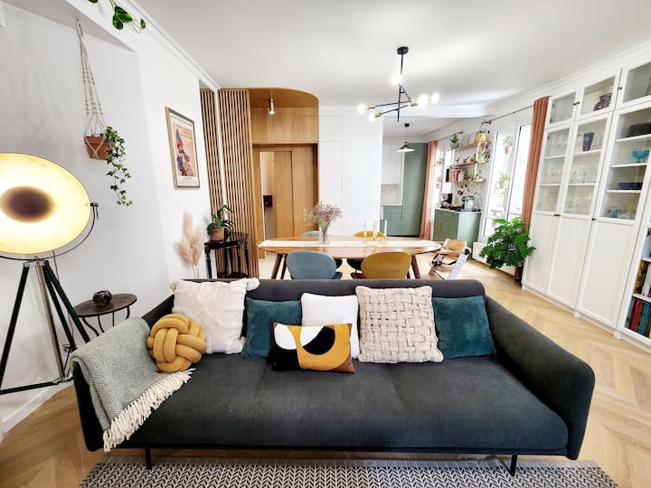 Chic & Spacious Home | Quiet, Central Montmartre - París