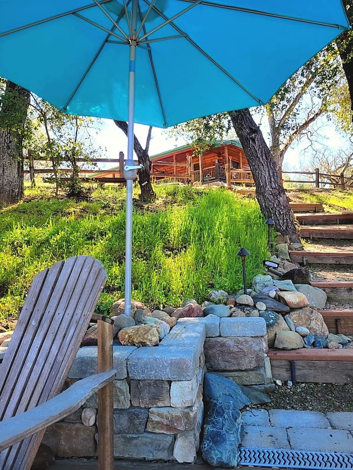 Lake Cabin On 10acres W/ Seasonal Waterfront Views - Lake Nacimiento, CA