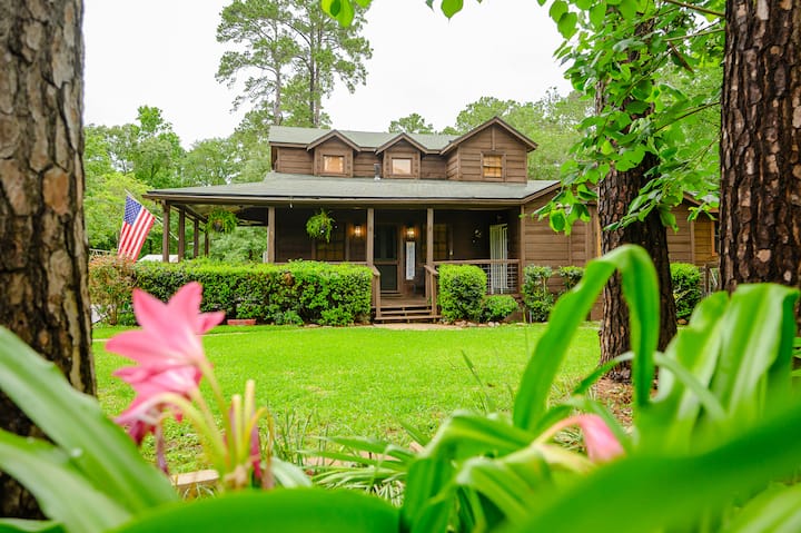 Magnolia Hideaway - Magnolia, TX