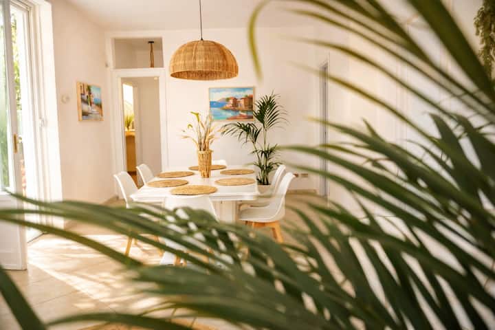 Oltremaresuite N.37_casa Al Mare E Spa In Giardino - Bagheria