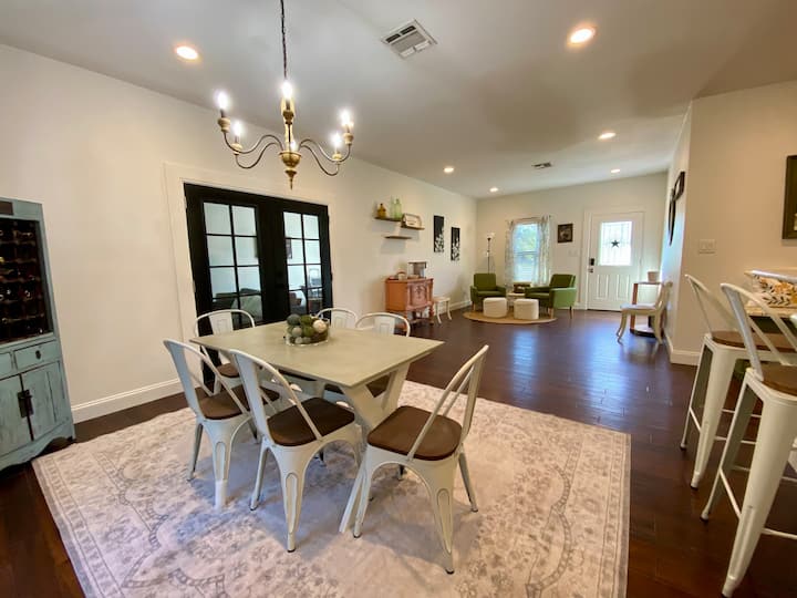 Downtown Cottage - Boerne, TX