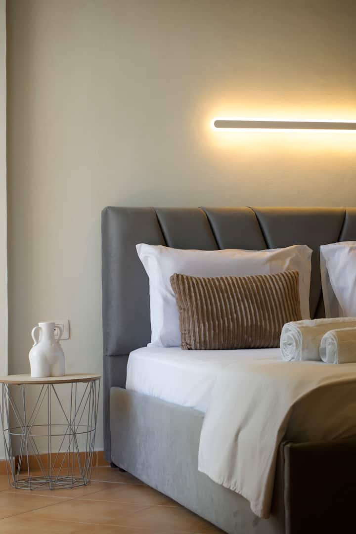 Central Azurè Apartments - アルバニア