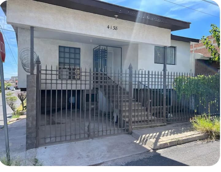 Increíble Casa (Son 2 Depas) - Chihuahua