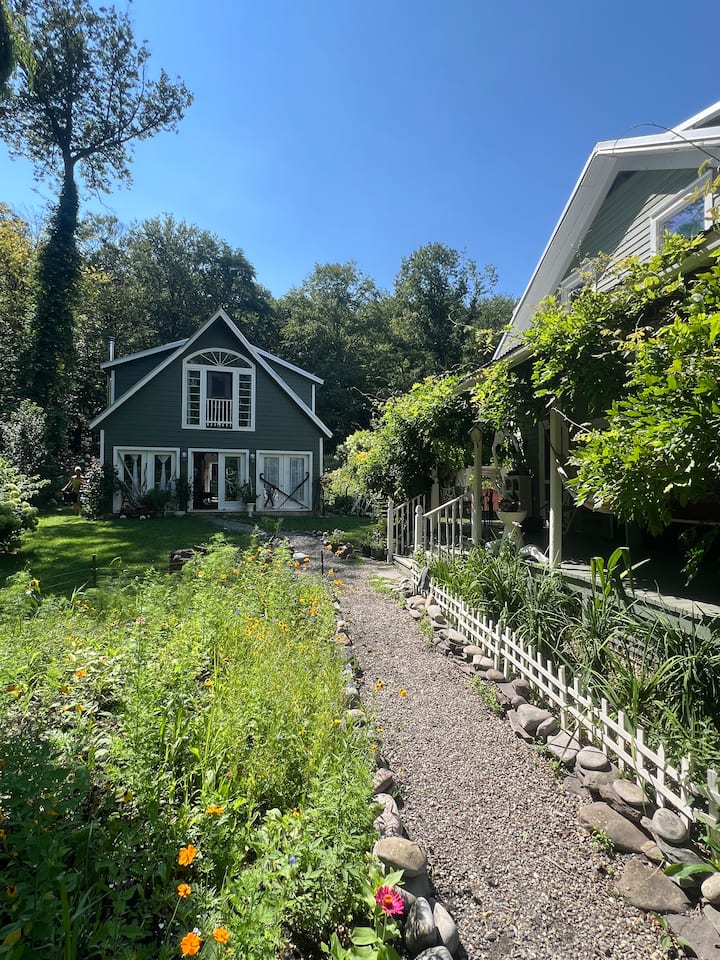 Catskills Mountain River Dream House - Phoenicia, NY