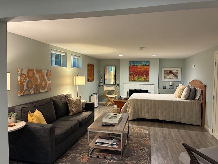 Cozy Studio In Vancouver's Uptown Village - Vancouver, WA