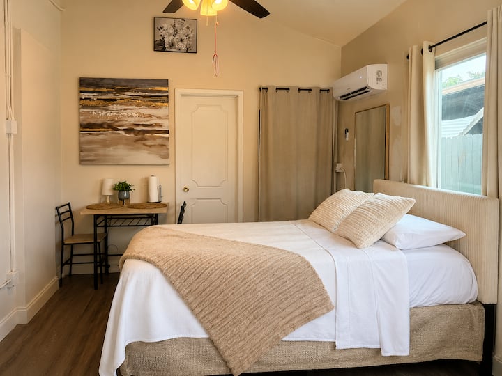 Private Studio 4 Mins From Mia - Miami