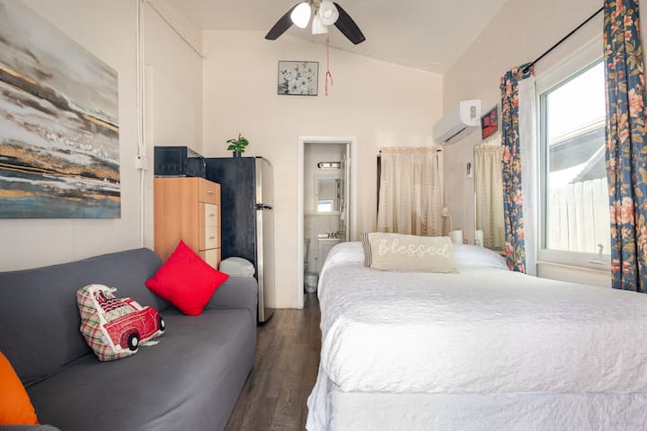 Private Studio 4 Mins From Mia - Miami