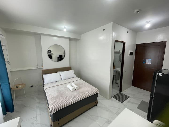 Studio With Wi-fi, Casa Mira Guadalupe, Cebu City - Cebu