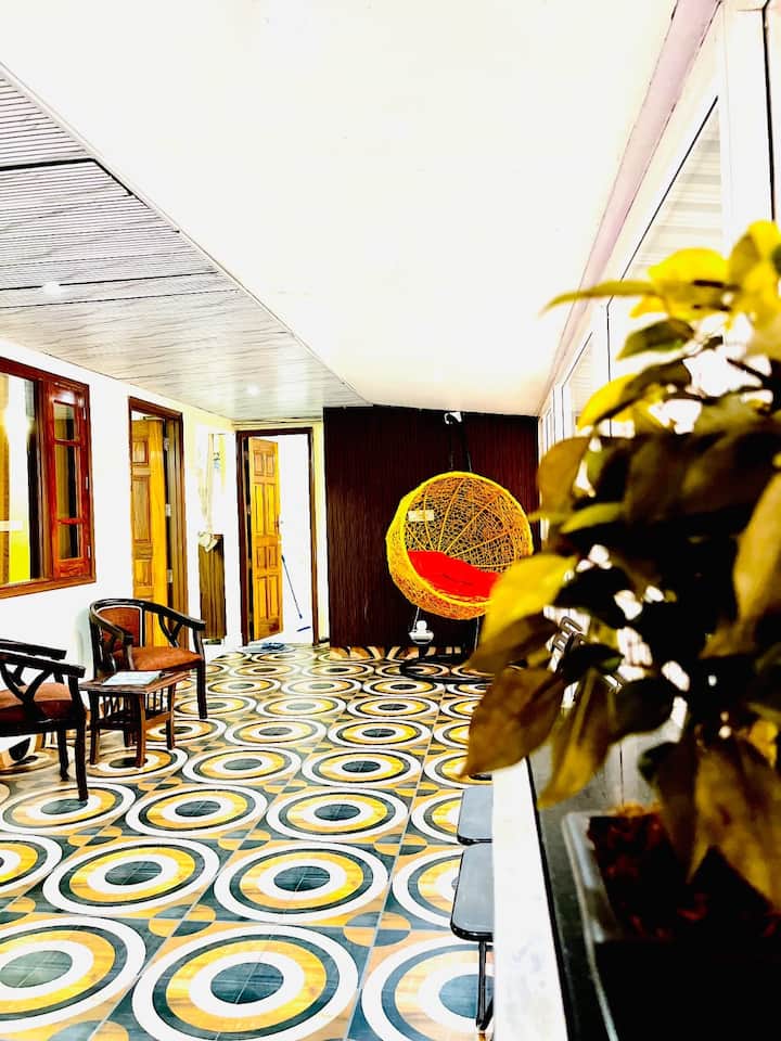 Cliff View Cottage
(2 Bhk On Mall Road) - Mussoorie