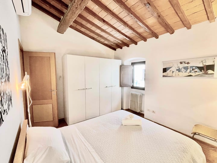 Spacious Apt With 2br Near Boboli, Walk To Center - Florenz