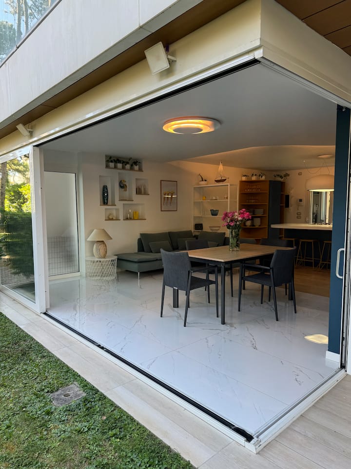 New Spacious 2-bedroom Apartment Close By Sea - Lignano Pineta