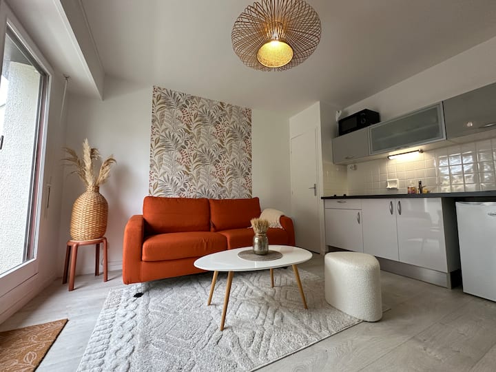 Cocon Proche Du Centre Ville - Balcon - Parking - Vannes