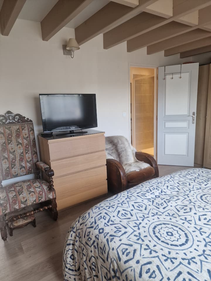 2 Chambres. Sdb, Wc Et Accès Pièce De Vie - Ouistreham