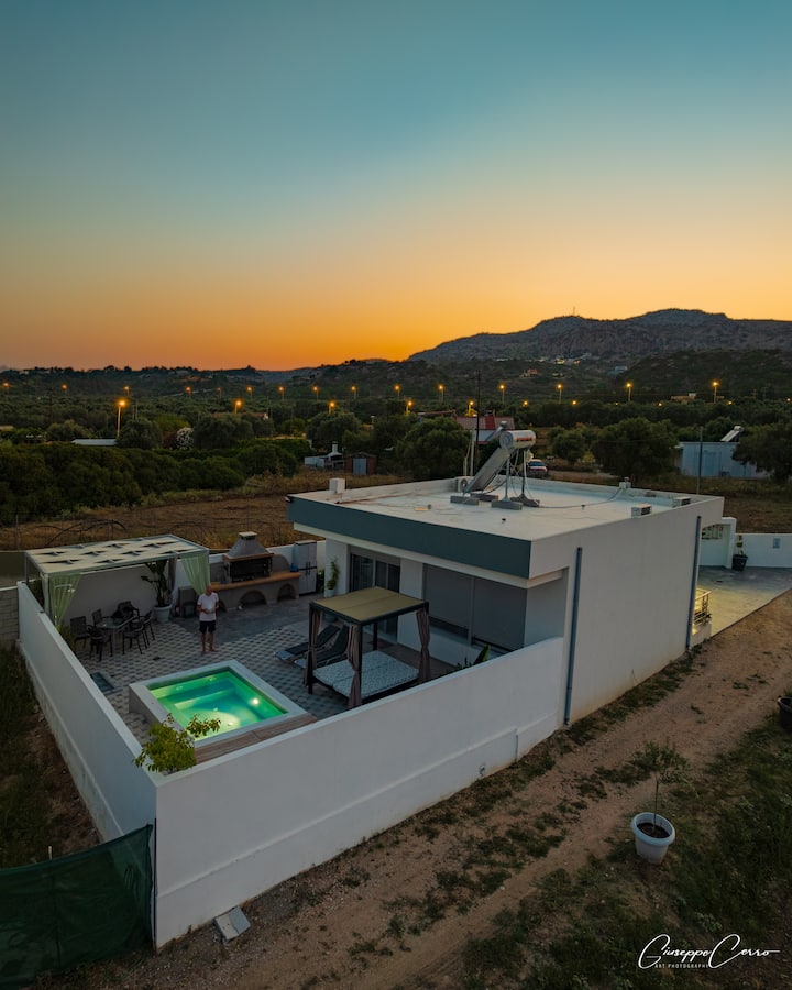 Traounou Bay Villa - Faliraki