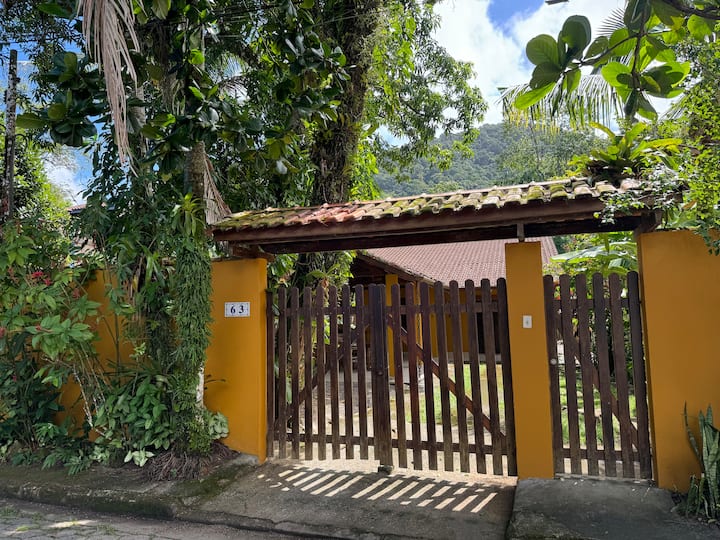 Casa Amarela Praia De Boiçucanga - São Sebastião