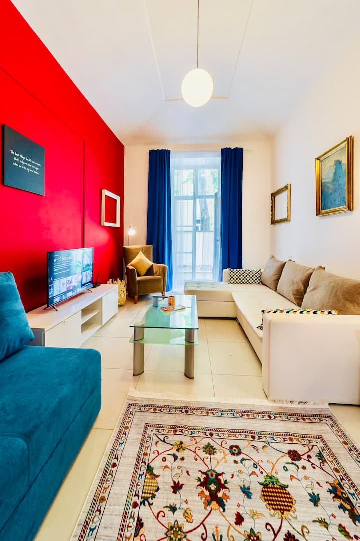 Modern, Quiet, Garden Apt. Near Charles Bridge - Prága
