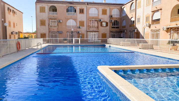 3 Bedroom Apartment With A Pool - Torrevieja
