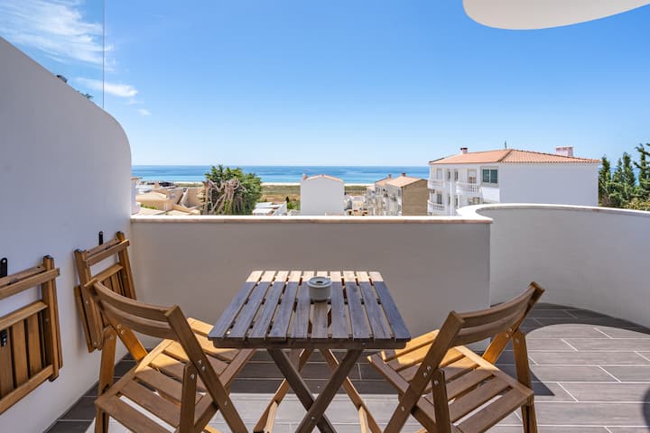 Modern Retreat By The Sea - Lagos