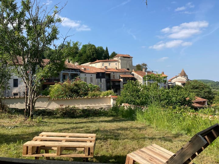 Echoppe – Ancienne Boutique Avec Jardin Privé - Aubeterre-sur-Dronne
