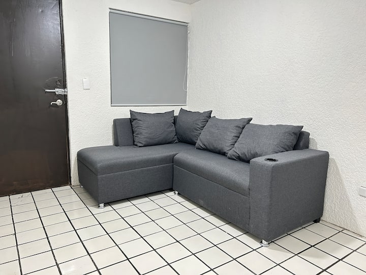 Departamento Cerca De Fundidora | 8 Huéspedes. - Monterrey