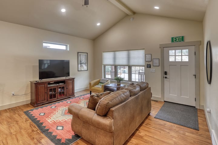 Modern Condo Near Mt. Rushmore - Mount Rushmore, SD