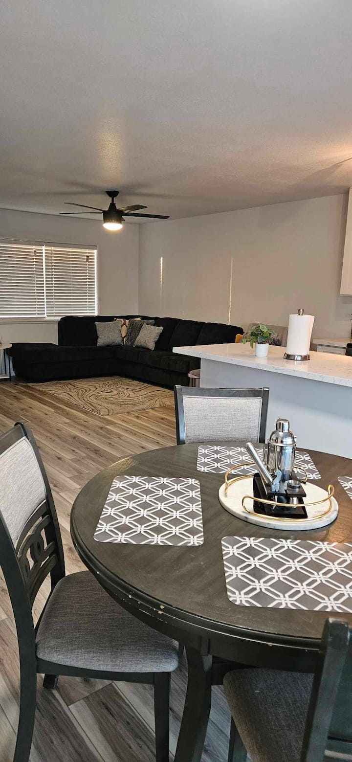 Relaxed Home 5 Mins From Strip And Airport! - Las Vegas