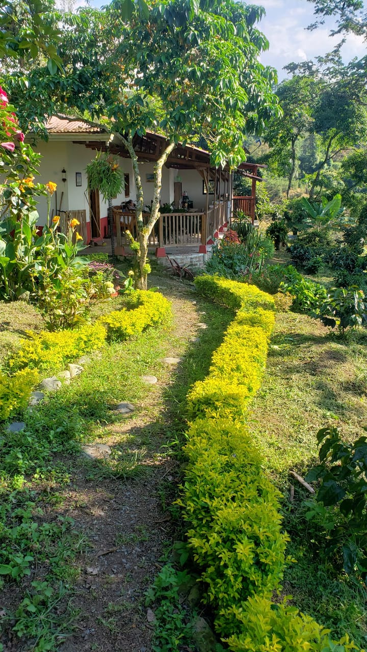 Cabaña Aislada, Vistas Impresionantes - Marsella