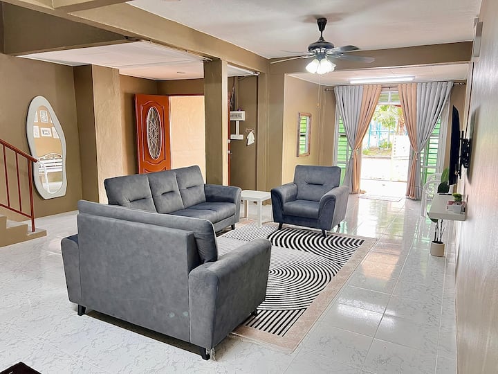 D’aya Sofea Homestay Padang Besar - Kaki Bukit