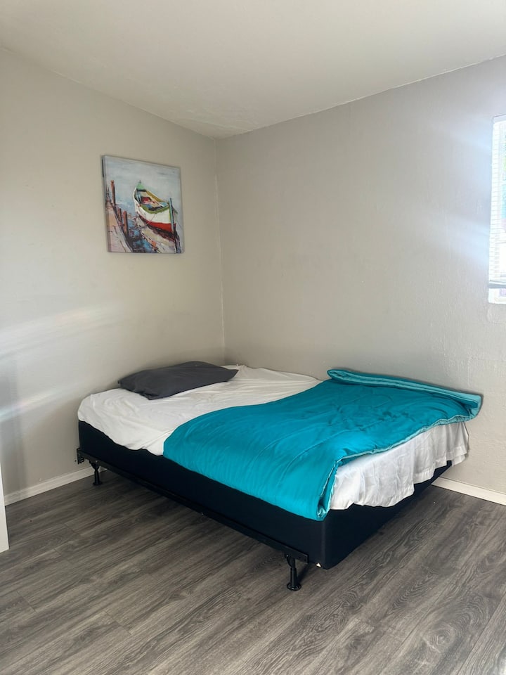 Private Room. Central. #2/827 - Tucson, AZ