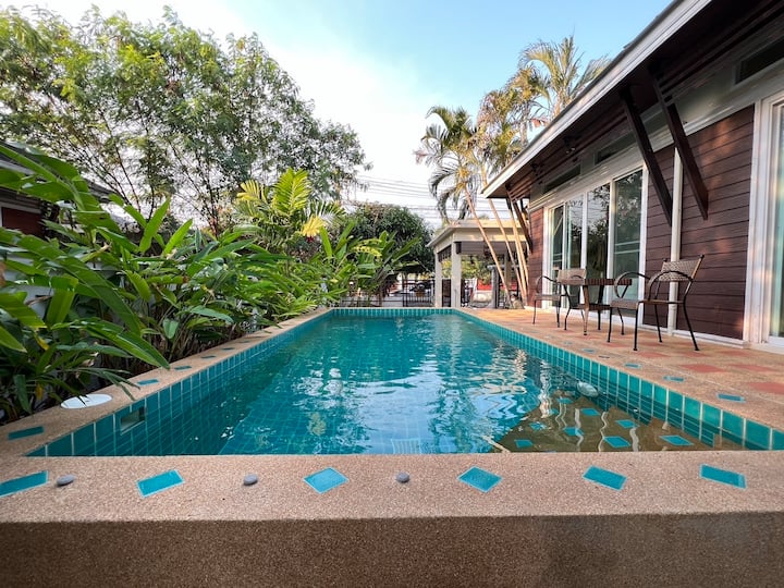 Perfect 2 Bedroom Poll Villa - Hua Hin