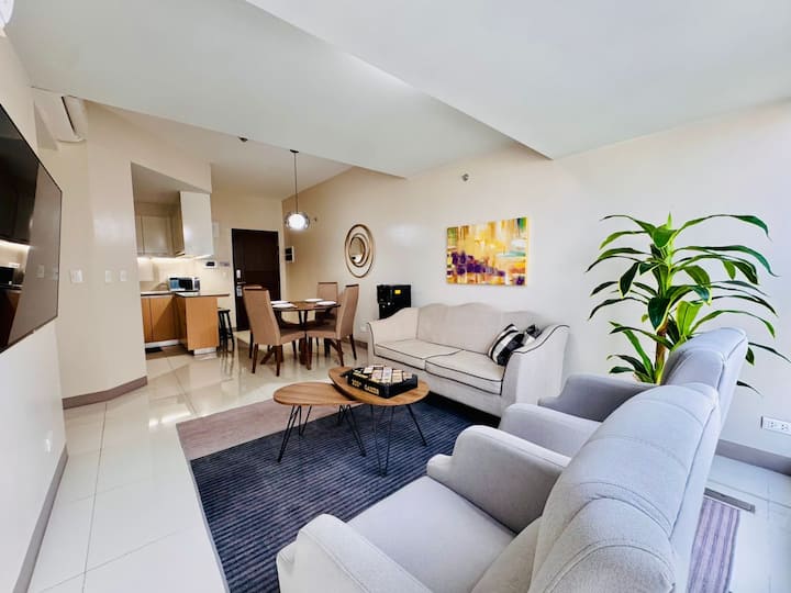 2br Cozy + Spacious Suite - Quezon City