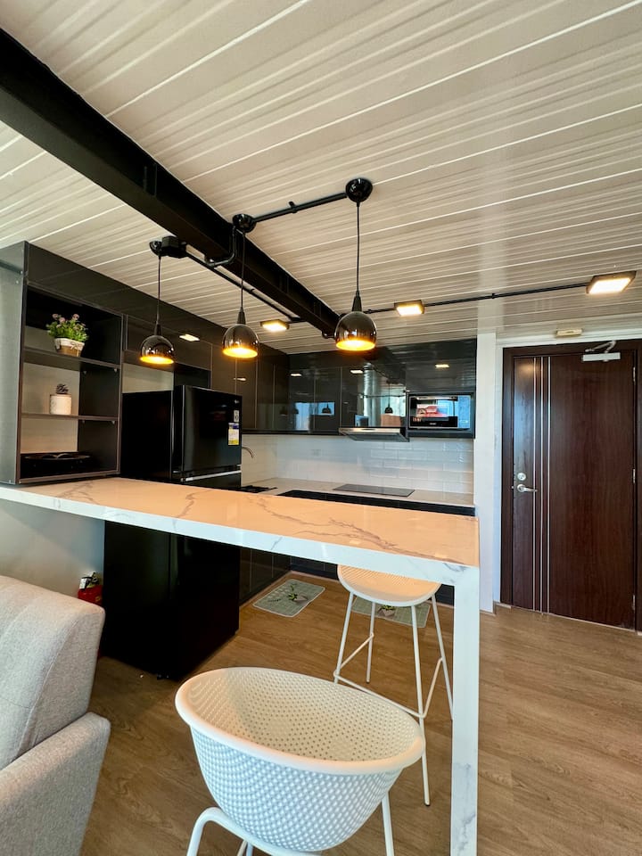 Spacious Loft Type Unit In City - Cebu