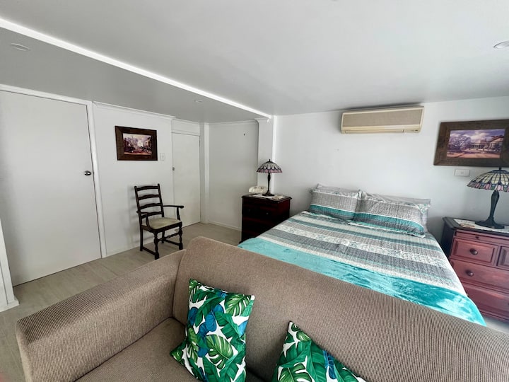 Deb’s Studio Apartment - Sutherland