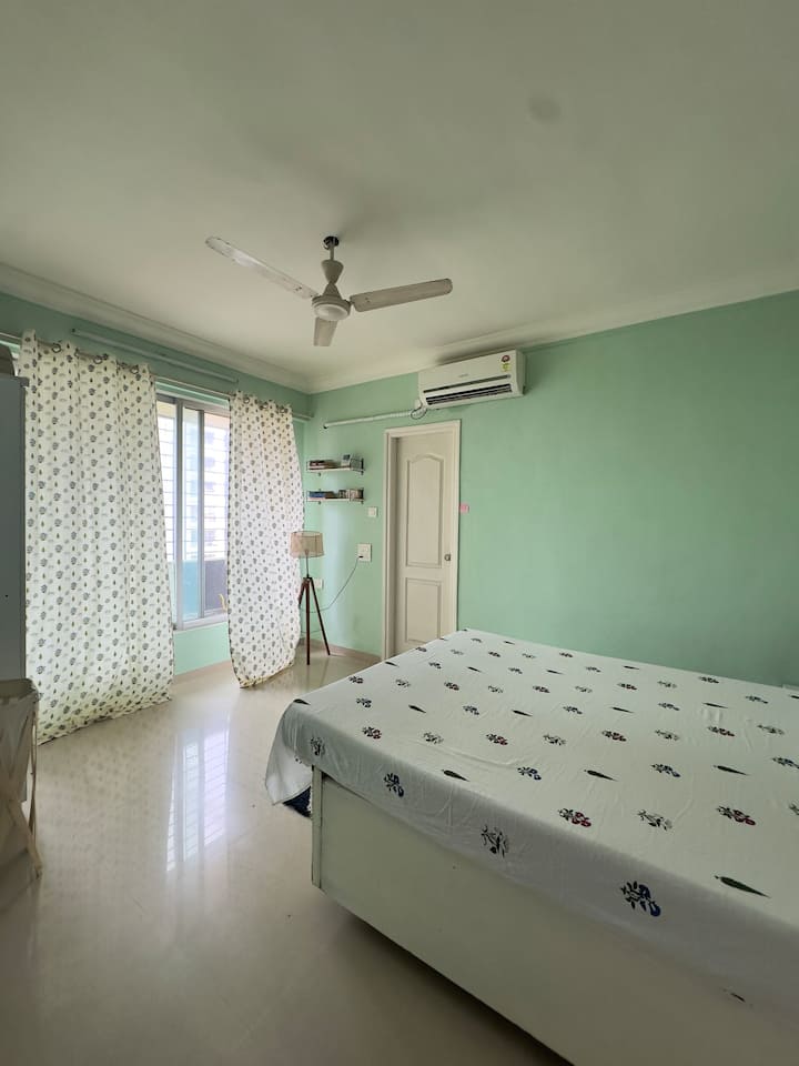 1 Bedroom With Private Bathroom - Mumbai