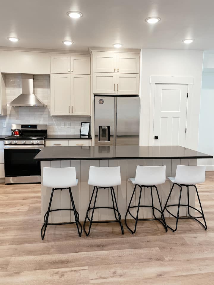 Beautiful Idaho Falls Townhouse - Idaho Falls, ID